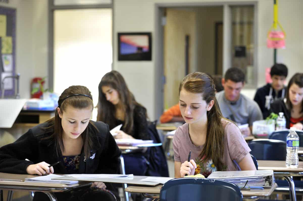 Charlotte-Mecklenburg Schools recruiting teachers from rural NC - EdNC