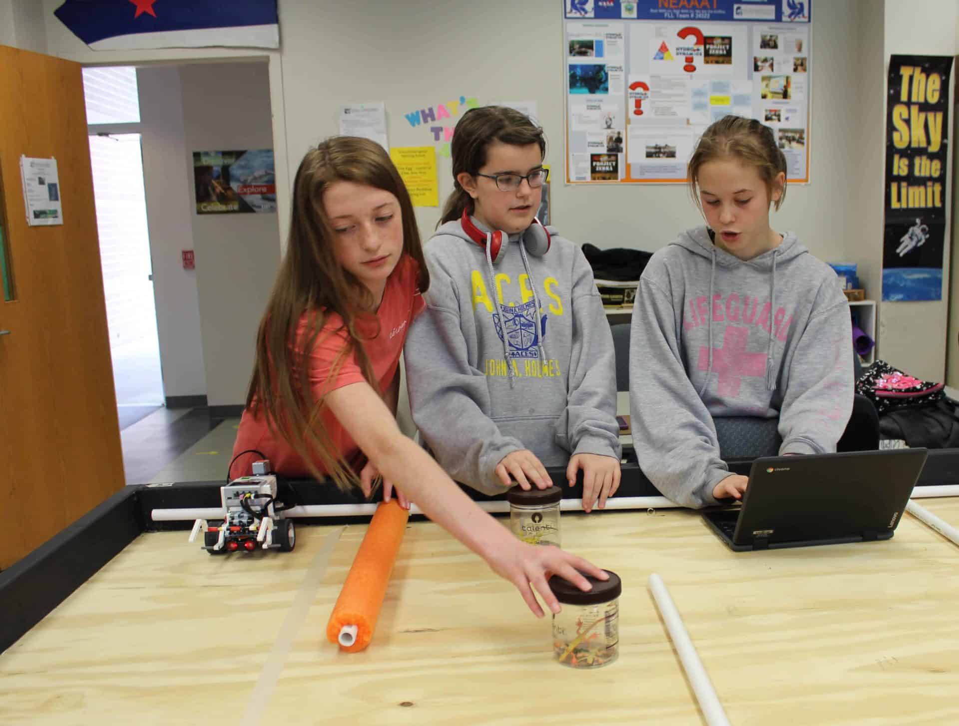 Students dive into STEM at Northeast Academy for Aerospace and Advanced ...