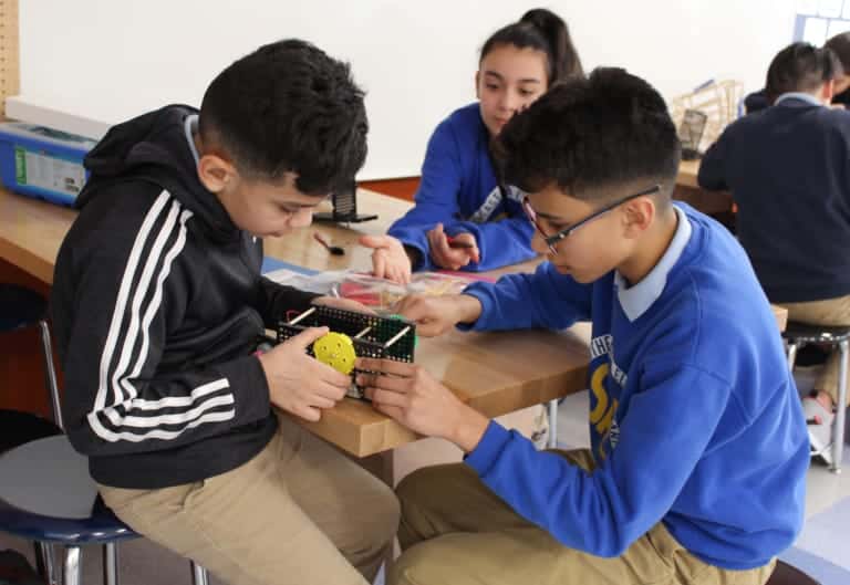 Project SYNCERE draws Chicago's underrepresented youth into engineering - EdNC