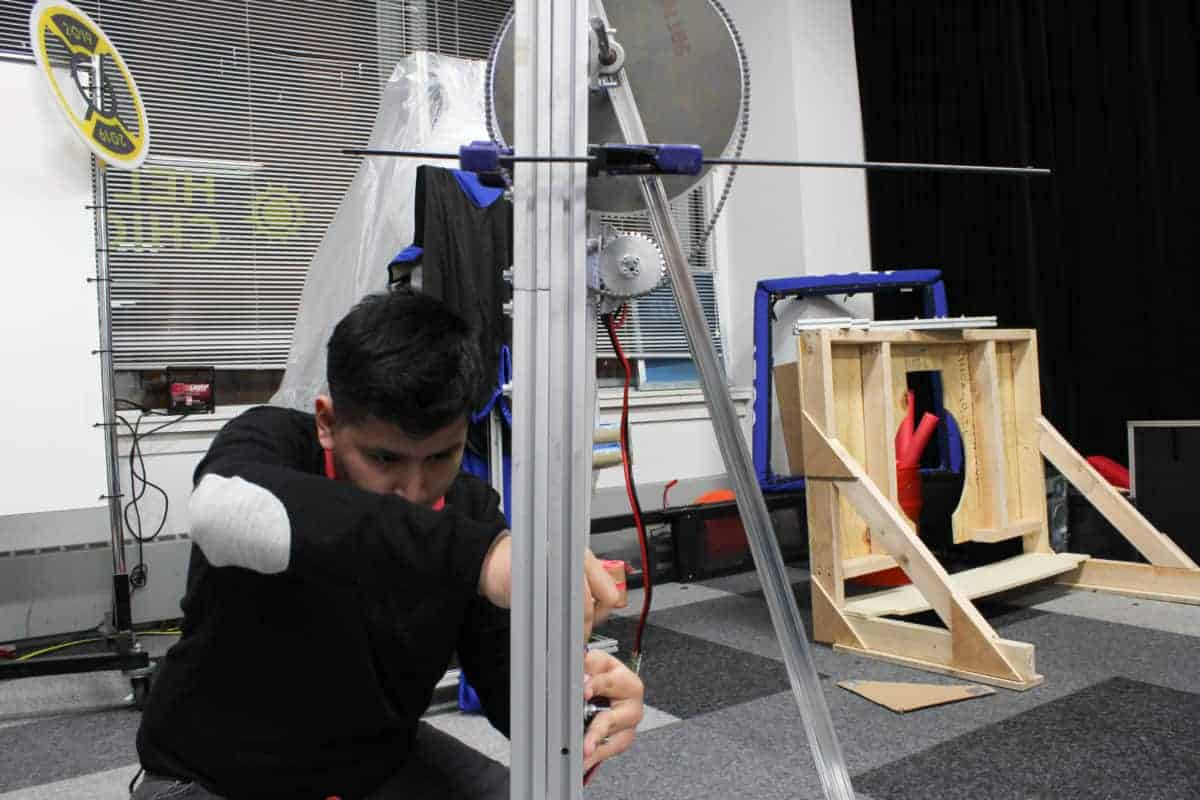 Chicago Knights Robotics team takes on regional robotics competition - EdNC