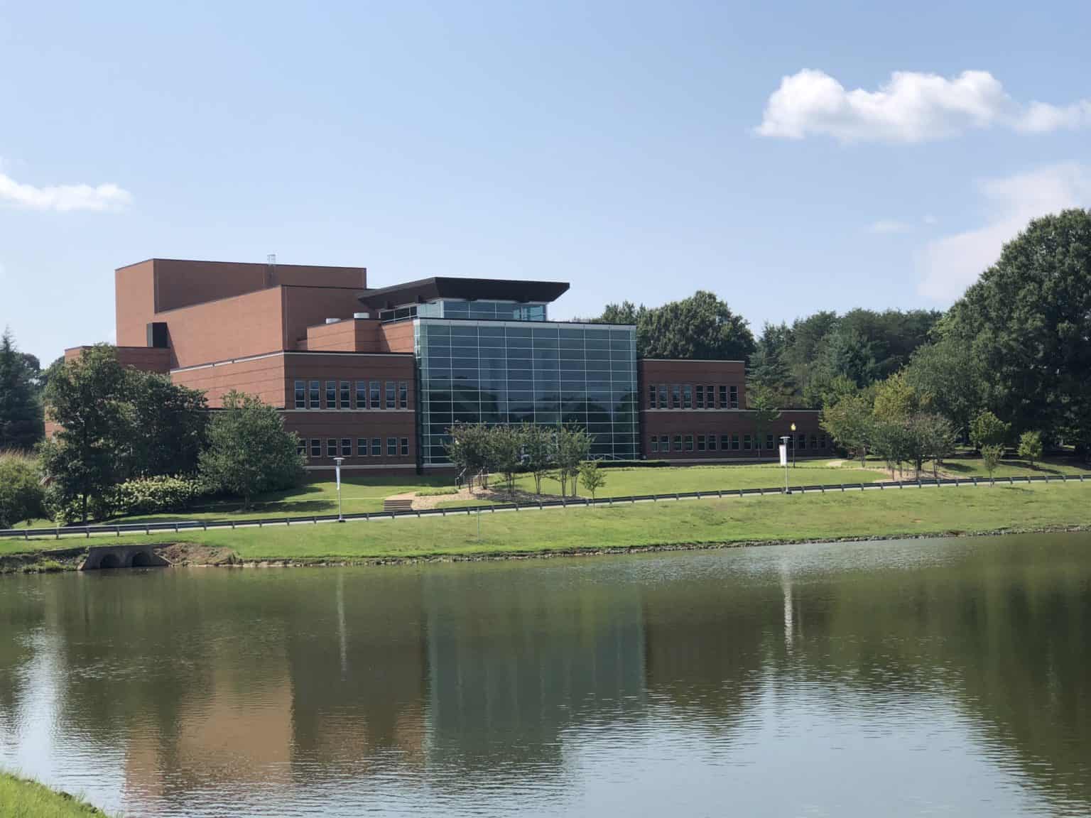 NC community colleges offer artificial intelligence (AI) training - EdNC